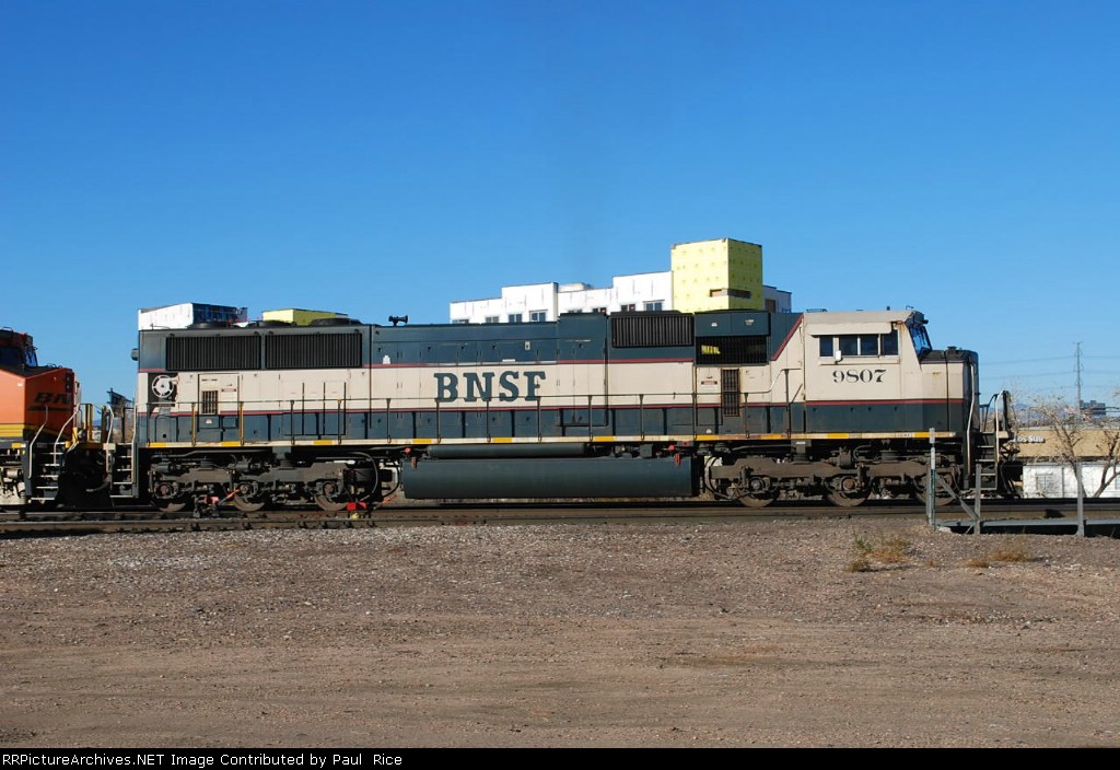 BNSF 9807